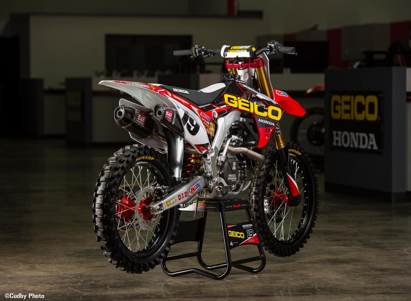 GEICO Honda Team Gallery - Racer X