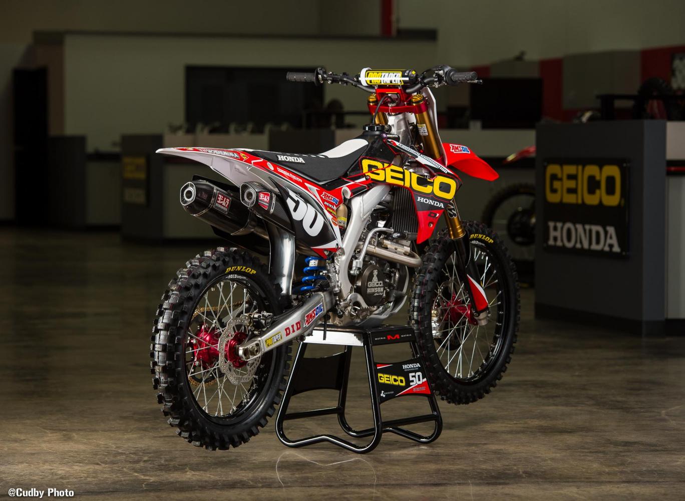 GEICO Honda Team Gallery - Racer X