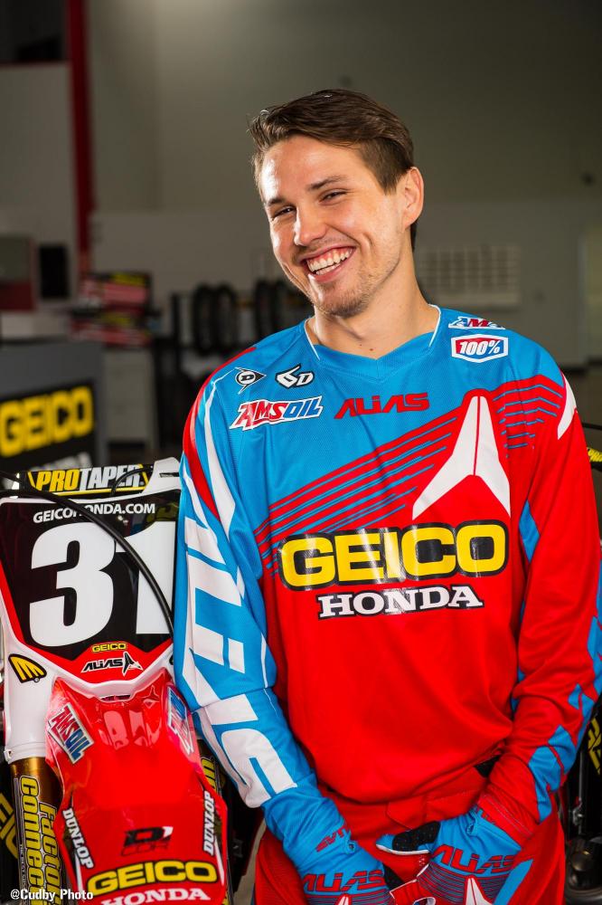 GEICO Honda Team Gallery - Racer X