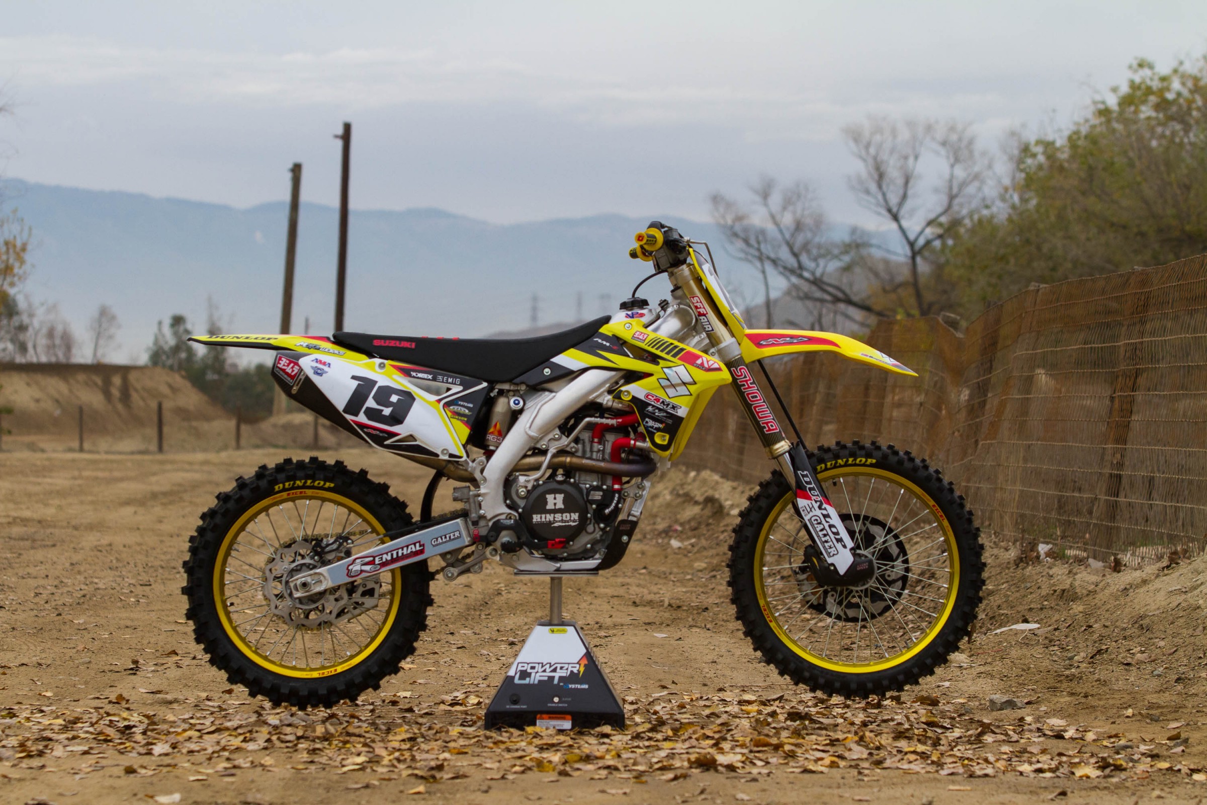 Racer X Films: 2017 Suzuki RM-Z450 Build - Racer X