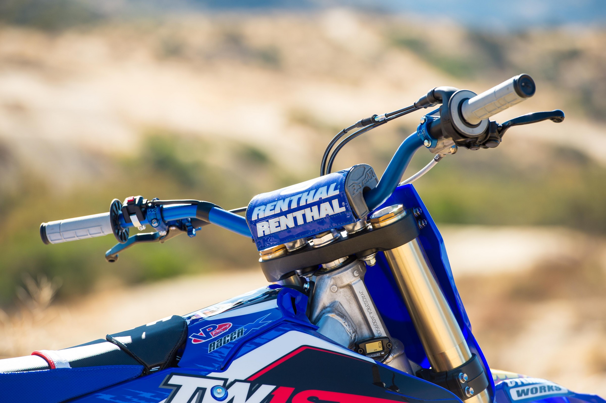 Racer X Films: Garage Build 2018 Yamaha YZ250F Big Bore - Racer X