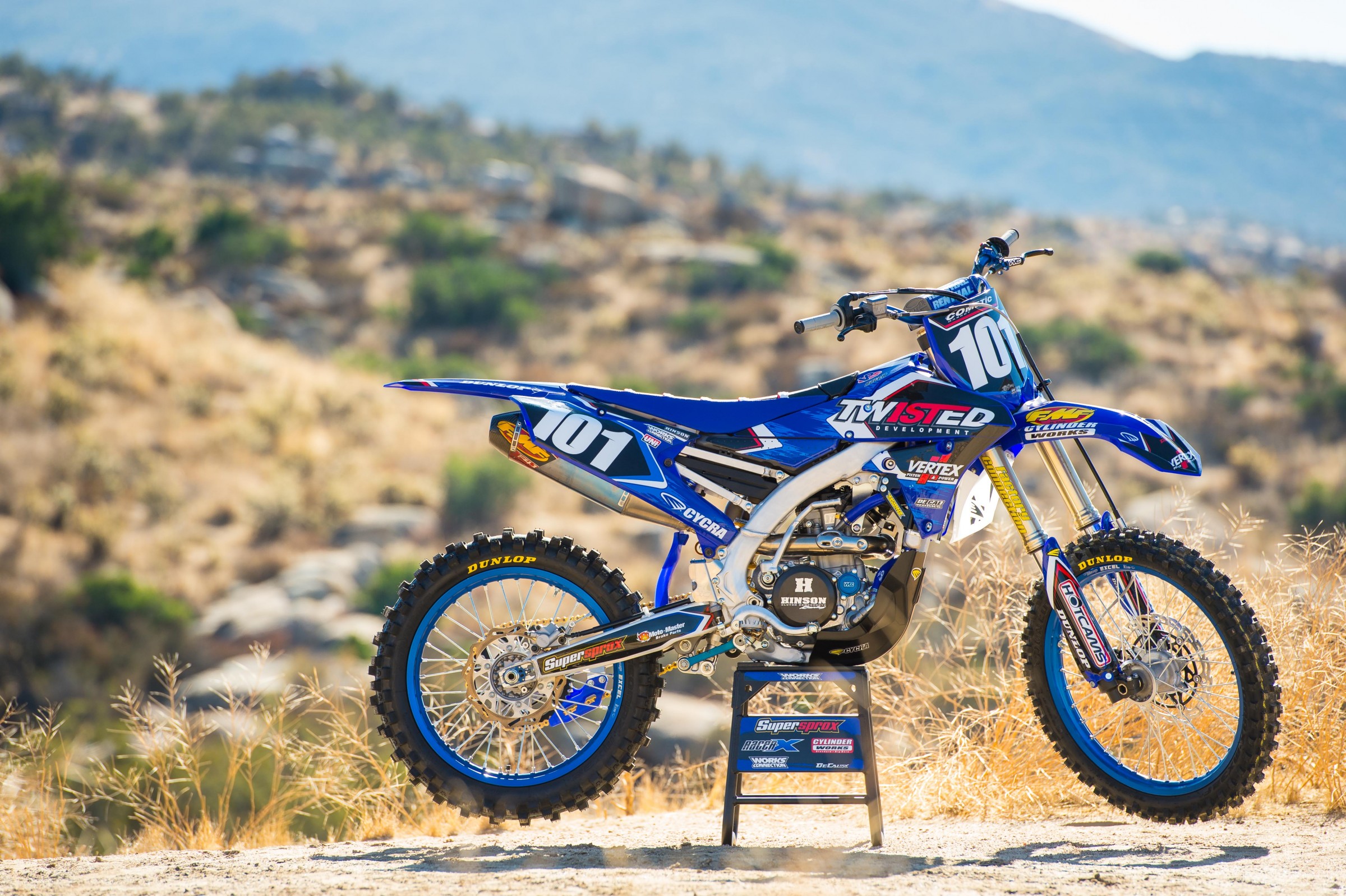 Racer X Films: Garage Build 2018 Yamaha YZ250F Big Bore - Racer X