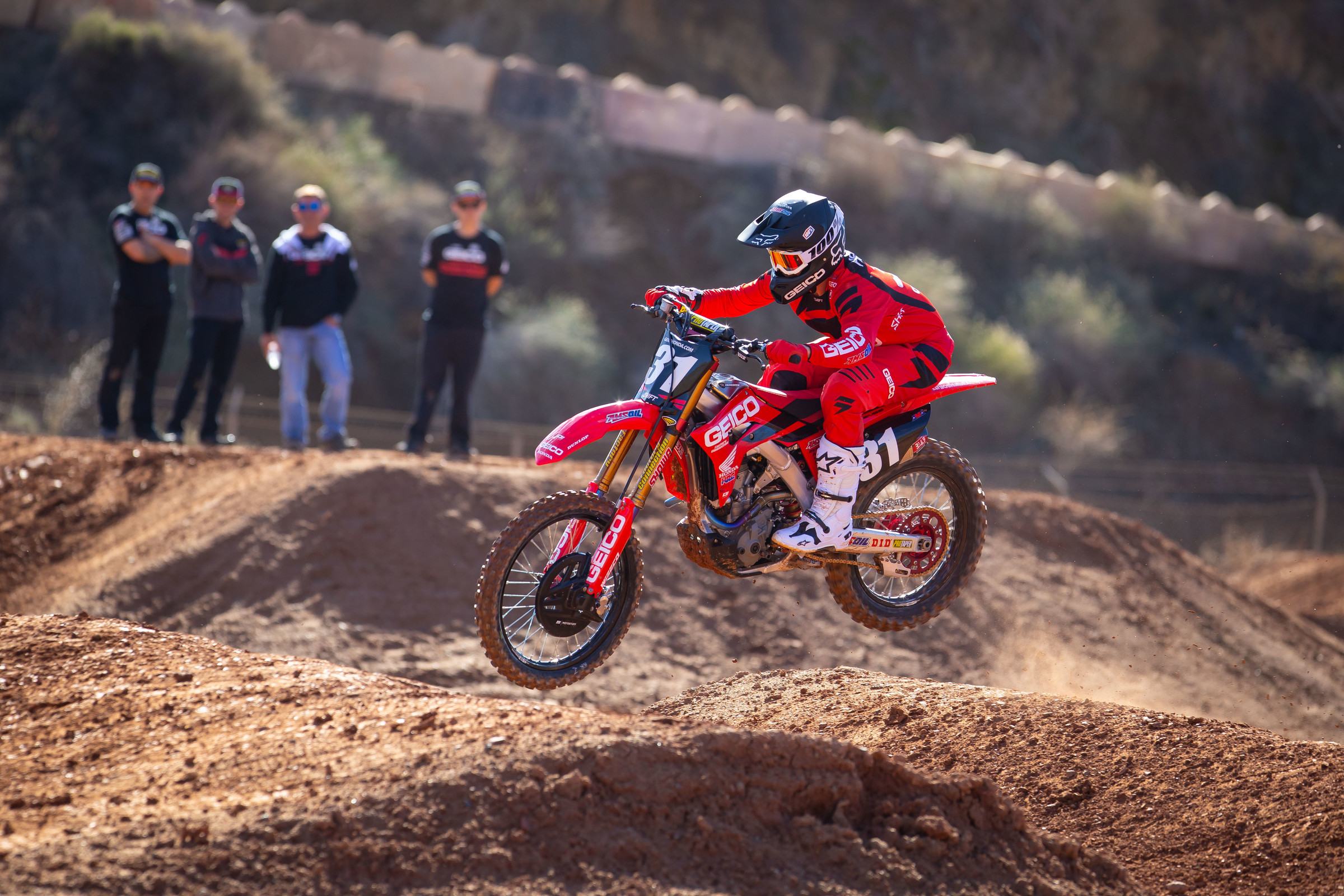 2019 GEICO Honda Team Photo Shoot - Racer X