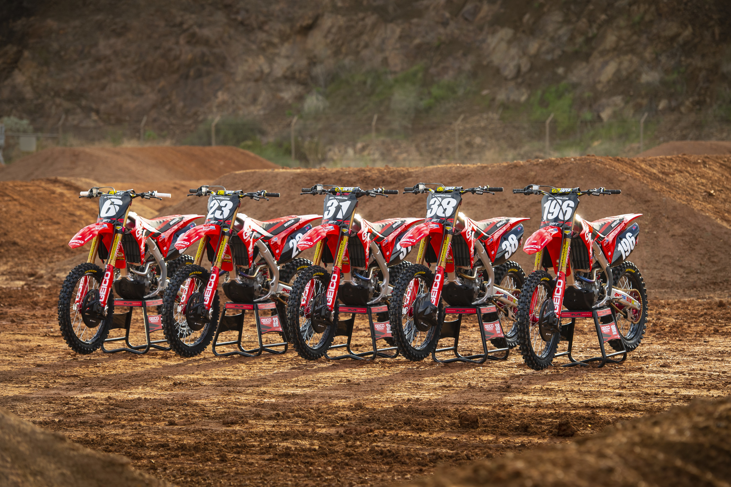 2019 GEICO Honda Team Photo Shoot - Racer X