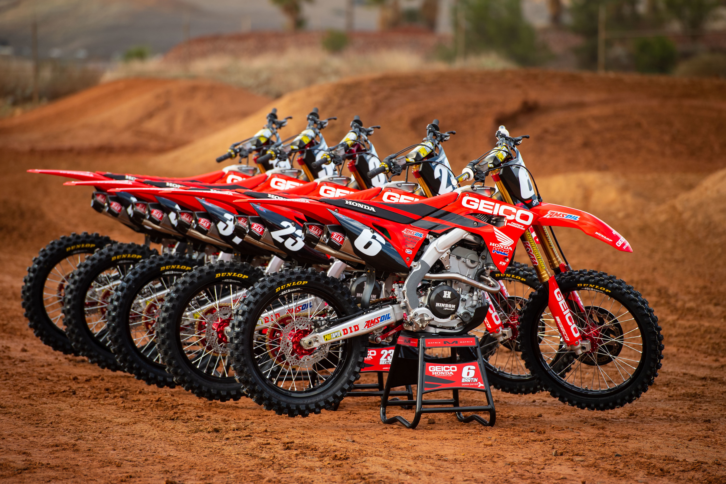 2019 GEICO Honda Team Photo Shoot - Racer X