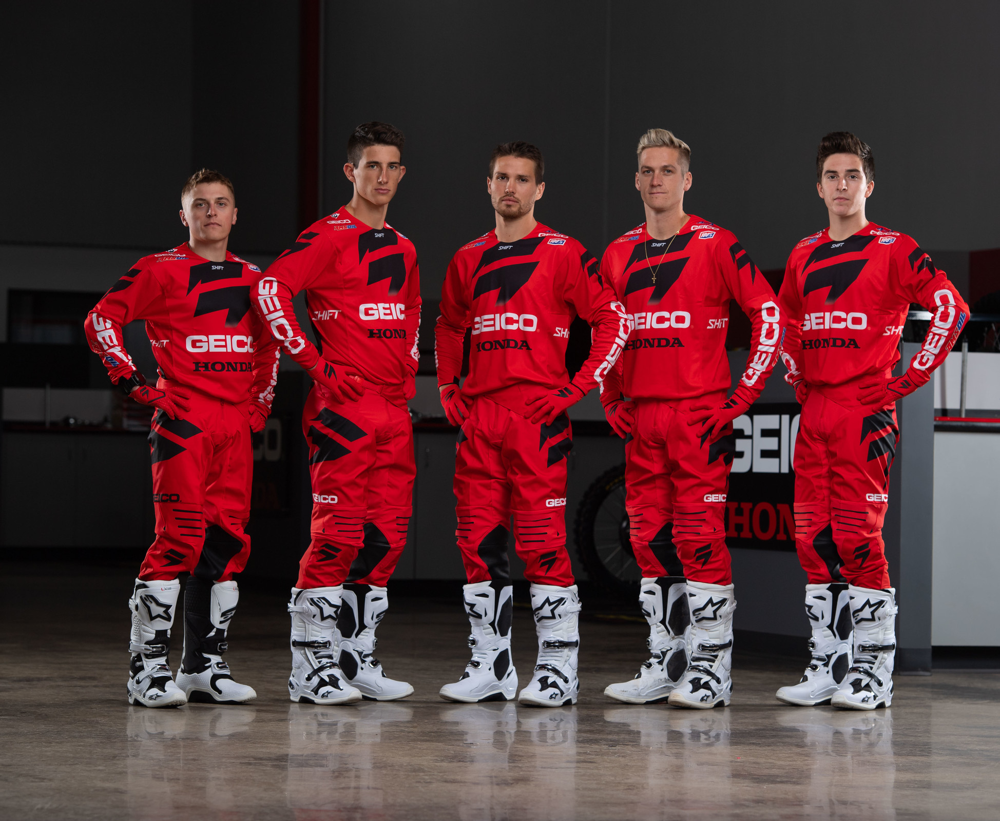 2019 GEICO Honda Team Photo Shoot - Racer X
