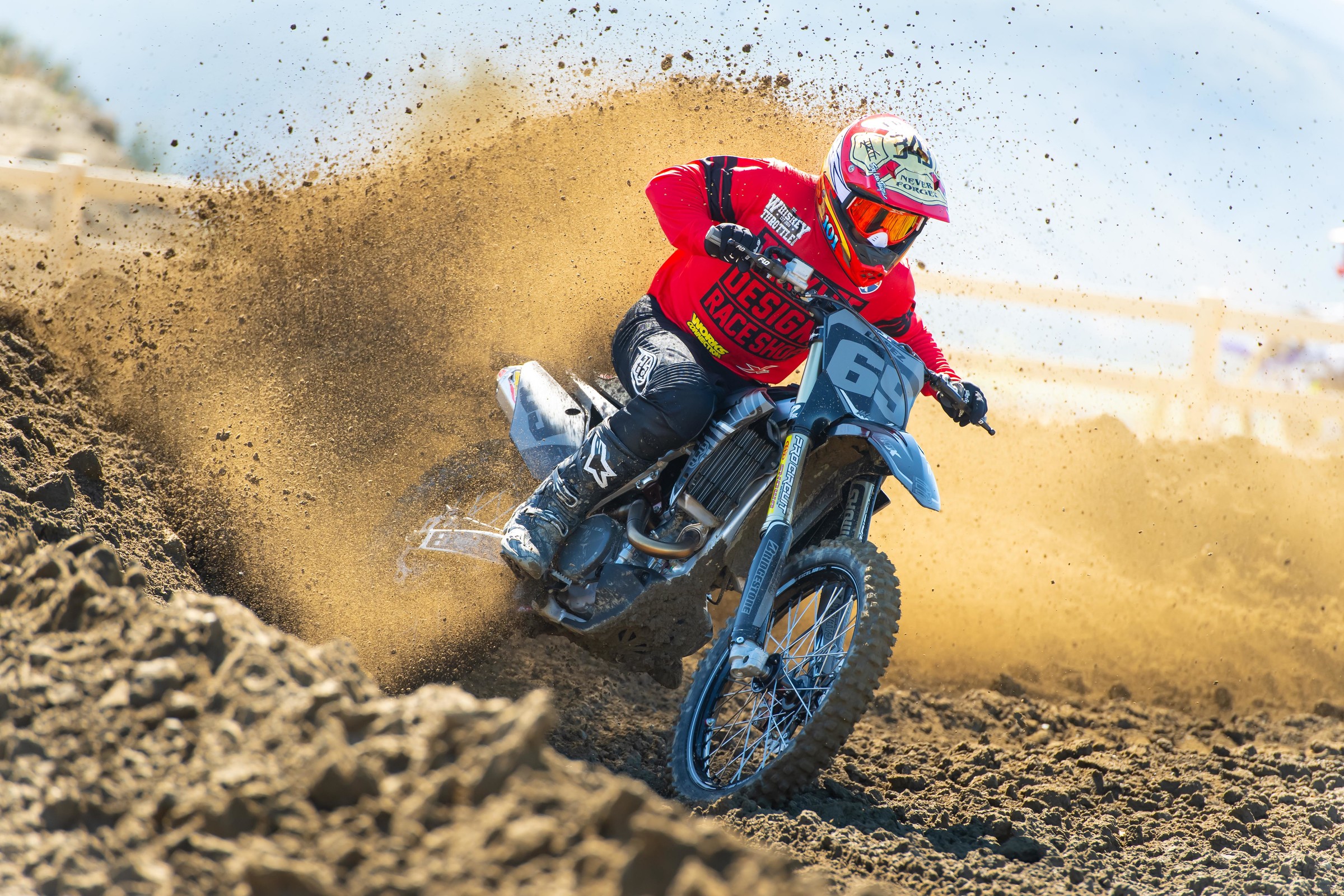 Racer X Films: 2019 Honda CRF450R Garage Build - Racer X