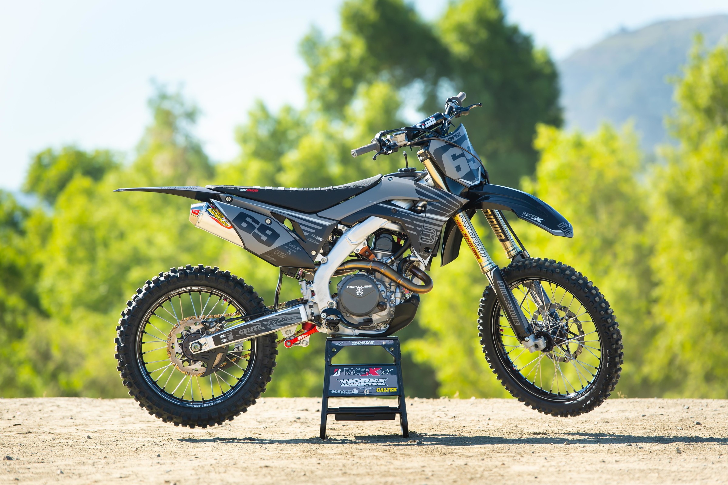 Racer X Films: 2019 Honda CRF450R Garage Build - Racer X