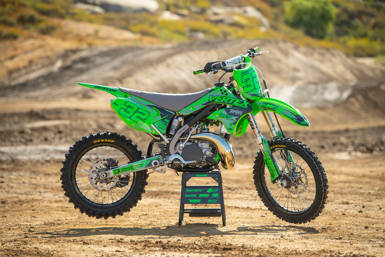 Garage Build 2005 Kawasaki KX250 - September 2020 - Racer X Magazine