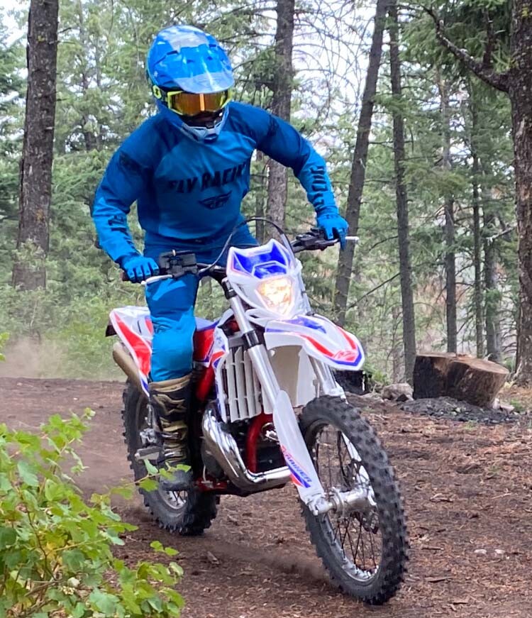 Racerhead - Fun Bikes: 2022 Beta XTrainer - November 2021 - Racer X ...