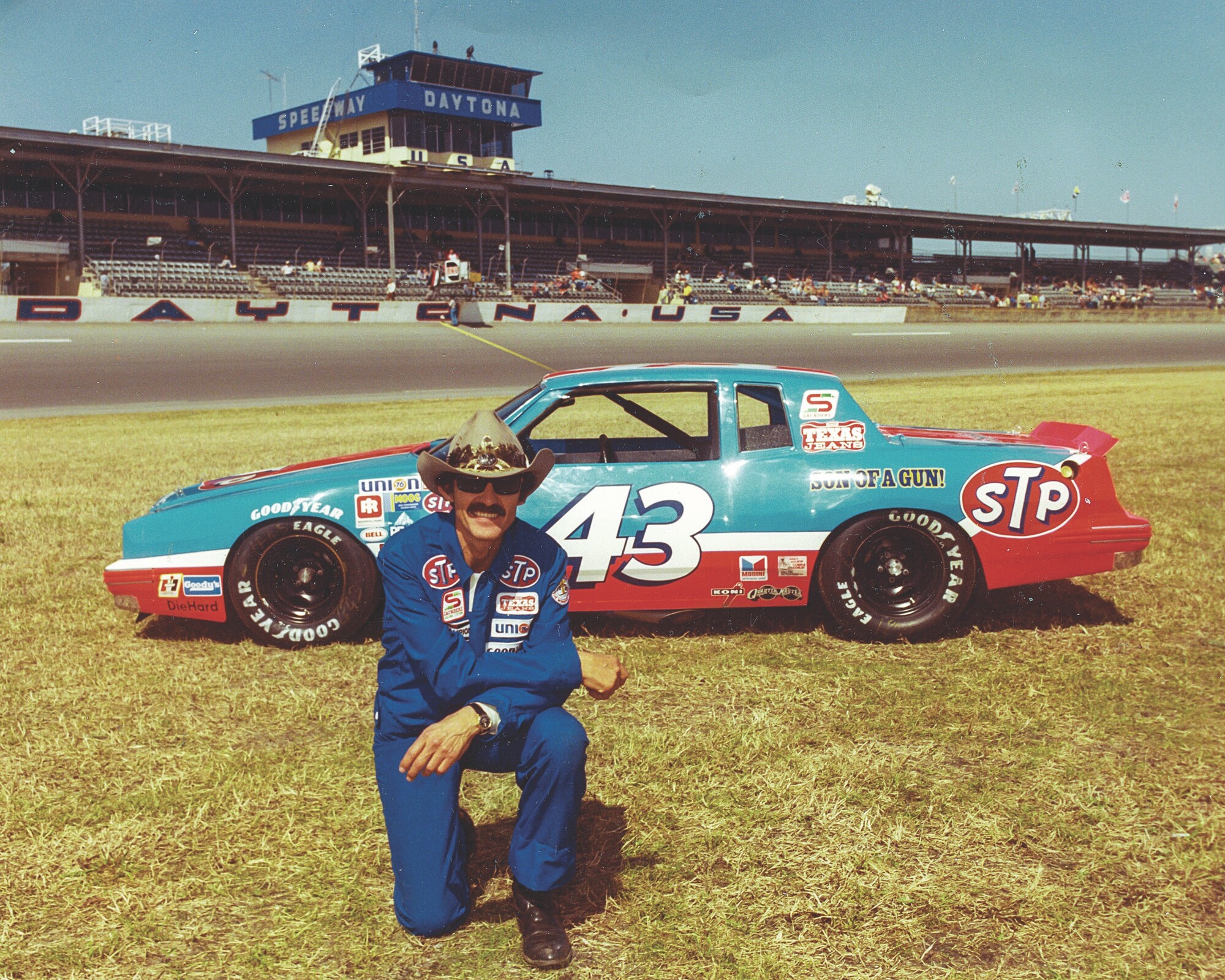 Fast Company - April 2022 - Racer X Magazine