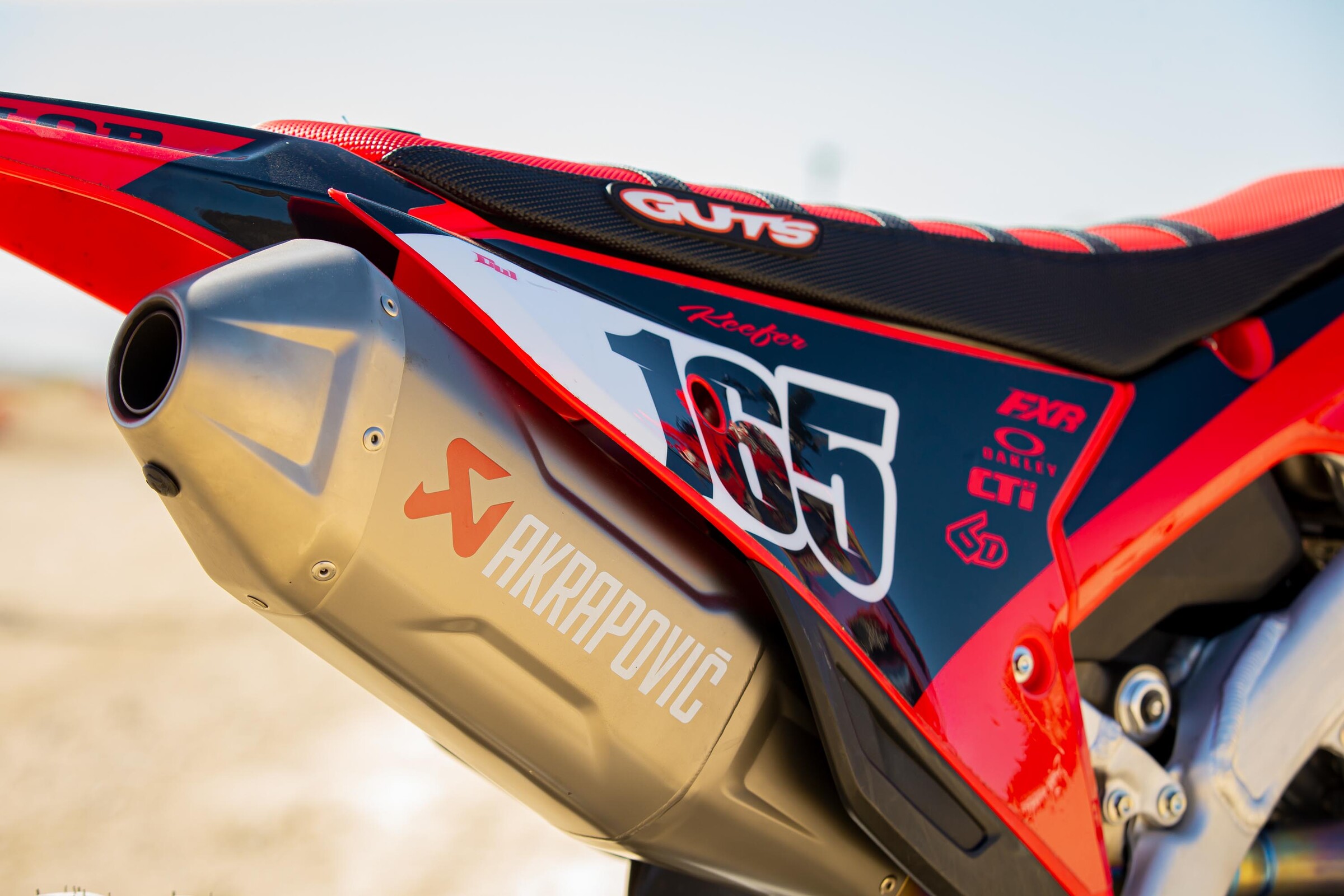 2022 Honda CRF450R Bike Build Garage Build - Racer X