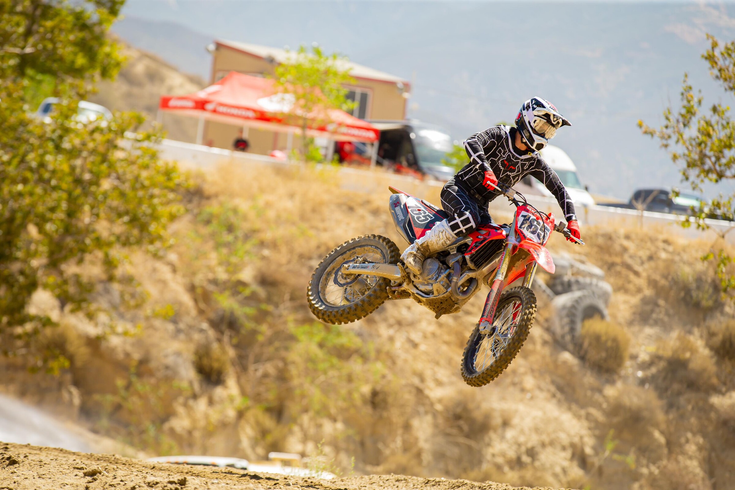 2022 Honda CRF450R Bike Build Garage Build - Racer X