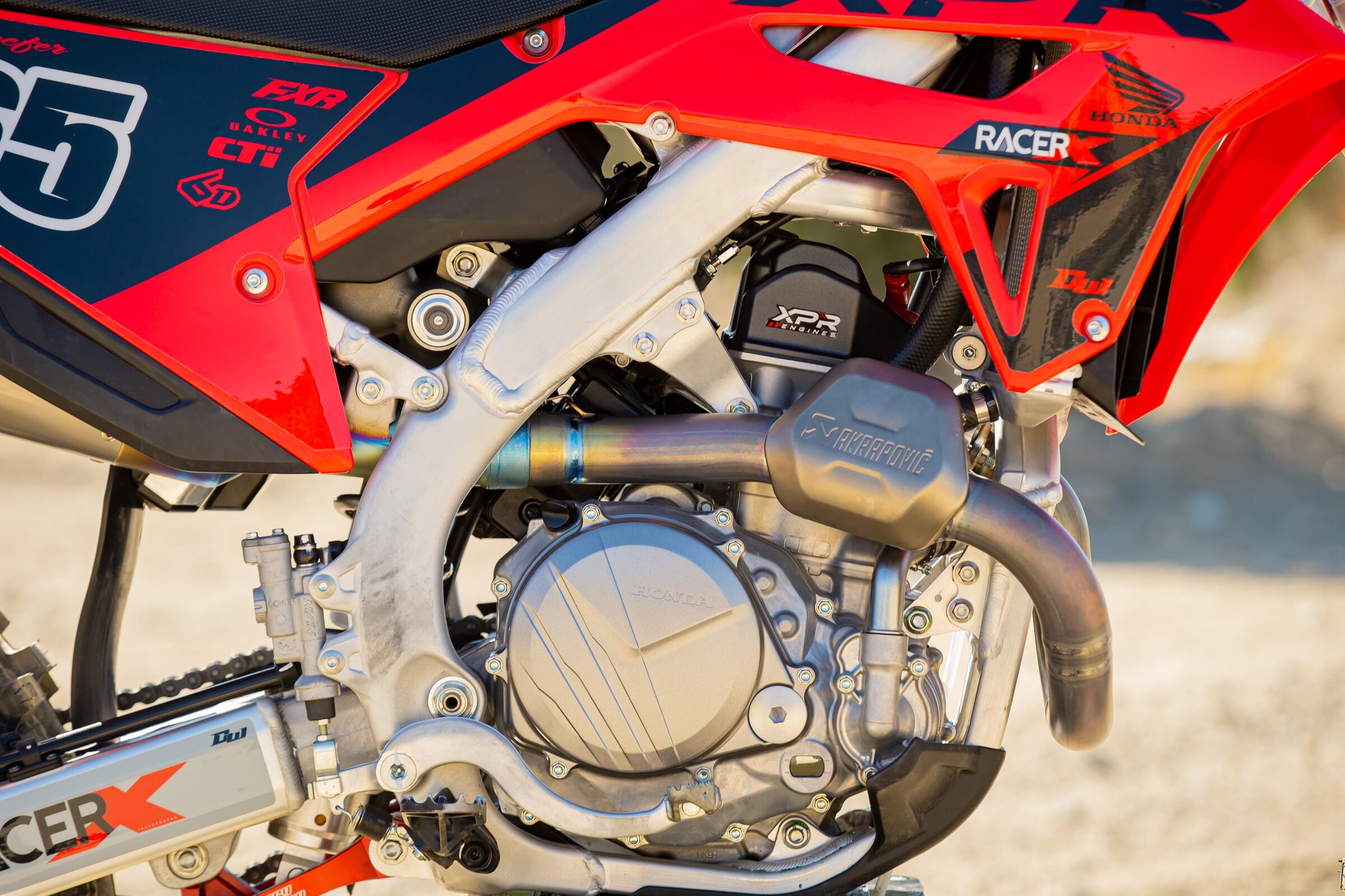 2022 Honda CRF450R Bike Build Garage Build - Racer X