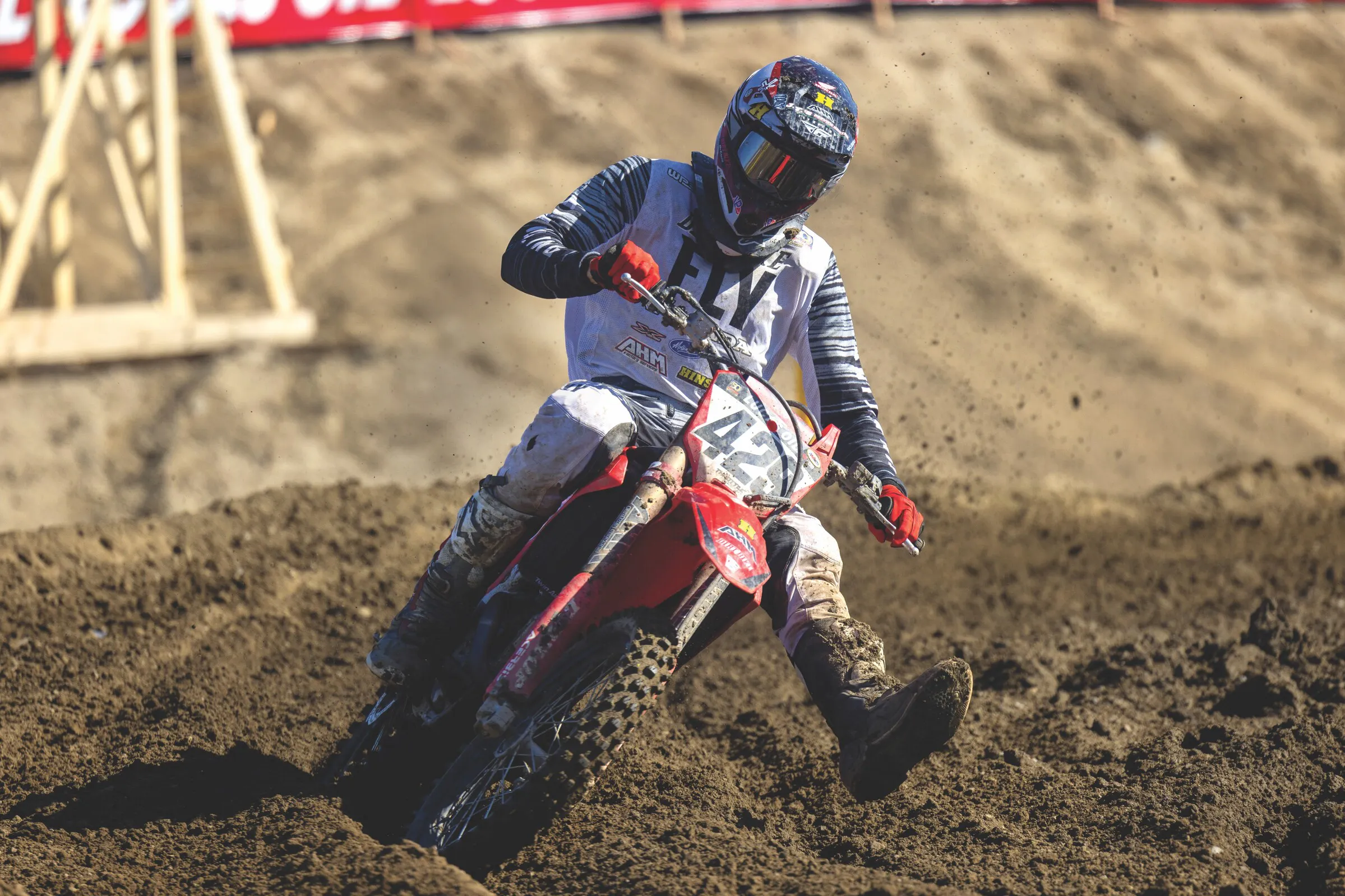 One Last Point - December 2022 - Racer X Magazine