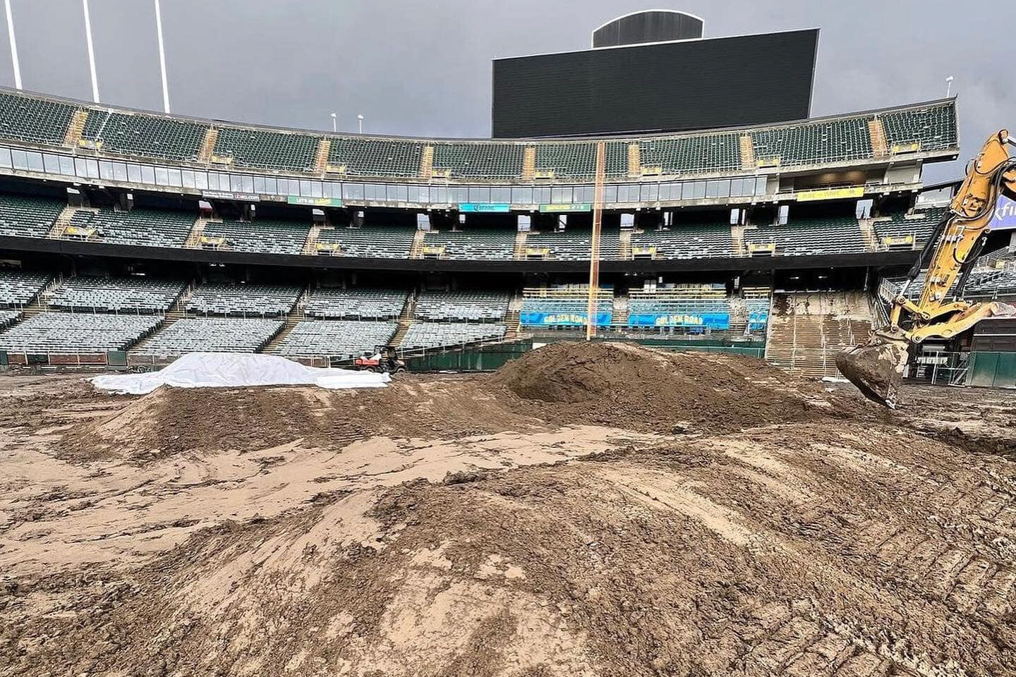 Racerhead - Buzz - April 2023 - Racer X Magazine