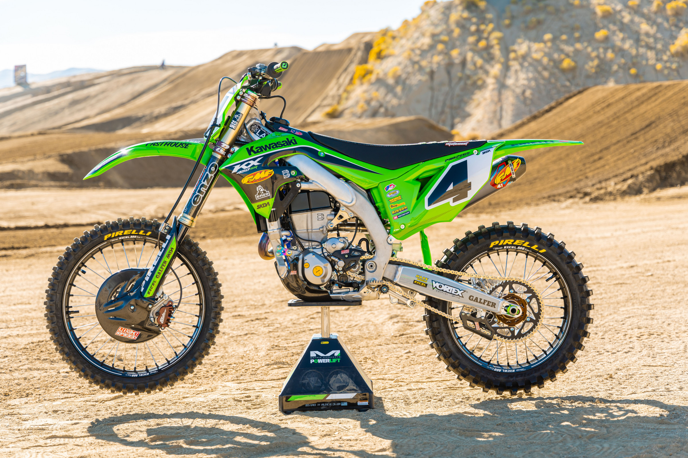 Video: Creating Kawasaki KX450SR From Stock Model - Racer X