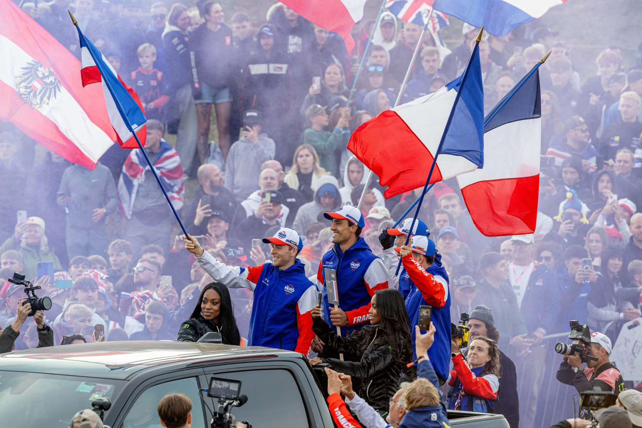 Pit Pass - January 2025 - Racer X Magazine