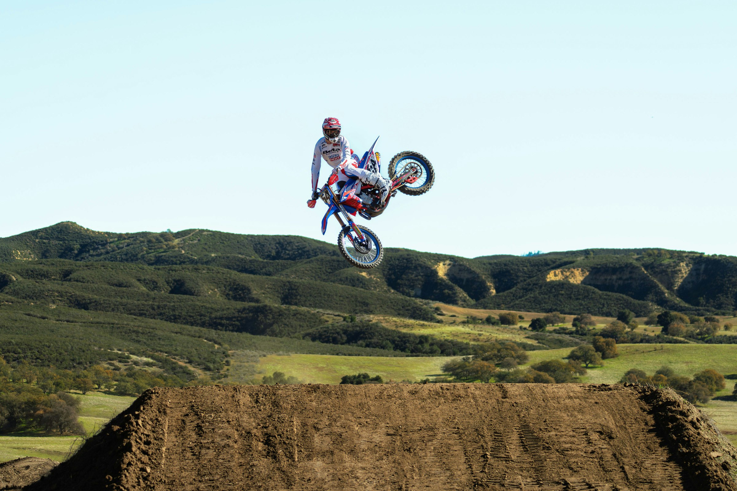 Benny Bloss Out For Round 1 of 2026 Supercross After Press Day Crash ...