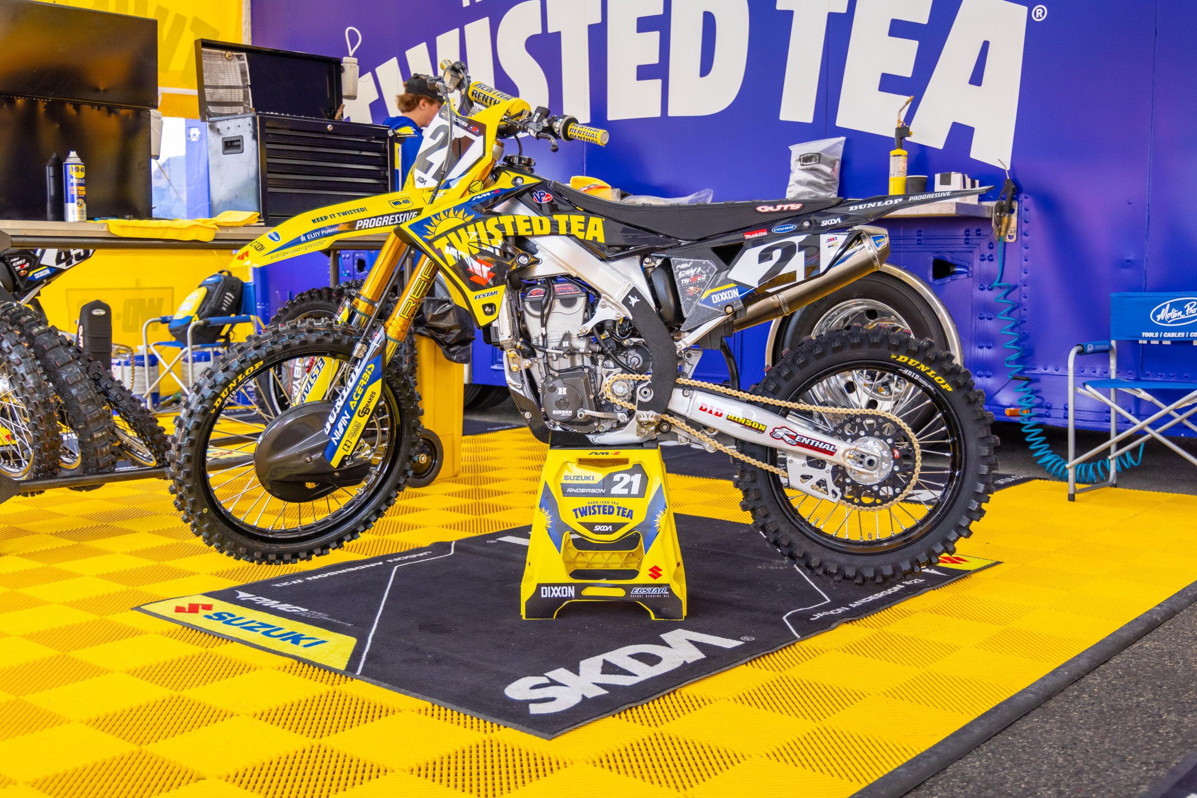 Video: Inside Jason Anderson's 2026 Suzuki RM-Z450 Supercross Race Bike ...